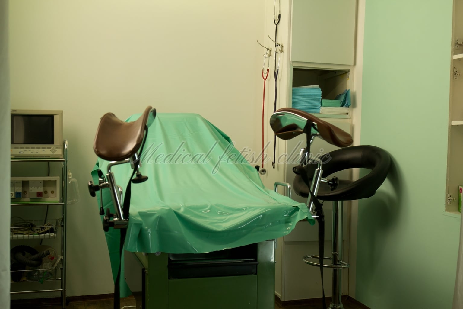 Medical fetish clinic | profidominy.cz
